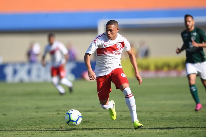 Velho conhecido, Wellington Silva volta ao Brasil e será adversário do ...