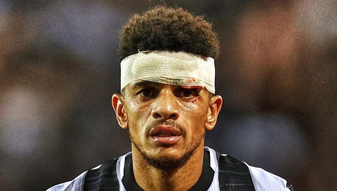 Taison se dá mal em estreia de temporada na Europa