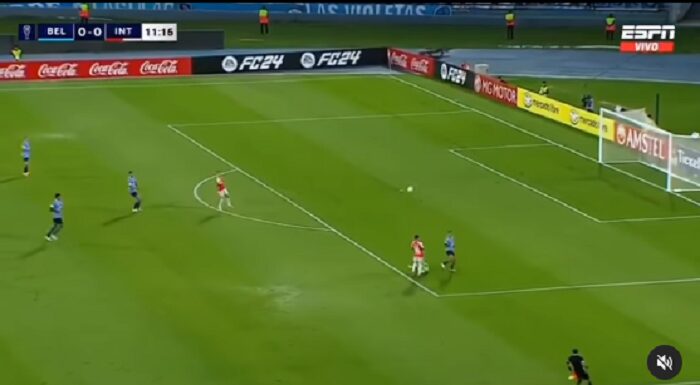 VÍDEO: Borré perde gol sem goleiro contra o Belgrano